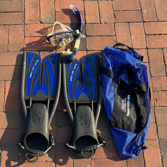 Twin Jet Max | Swim | Twin Jet Max Blue And Black Snorkeling Set With ...